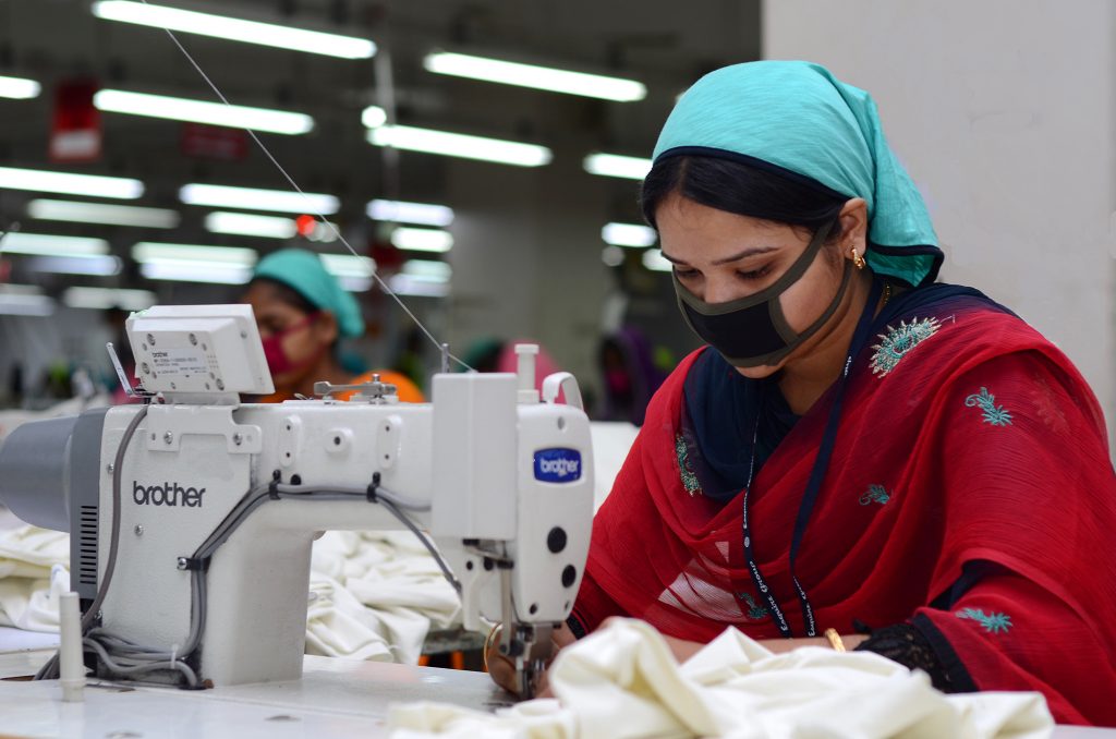 Services of Esquire Knit Composite Ltd. - A Concern of Esquire Group